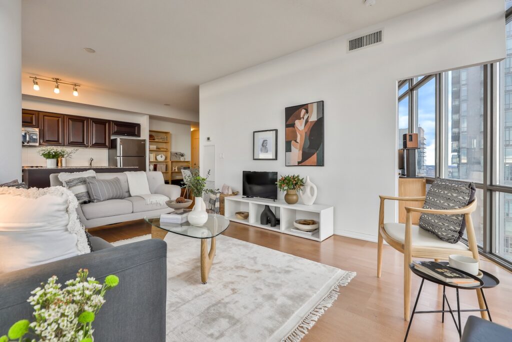 3410-832 Bay St | Fox Marin